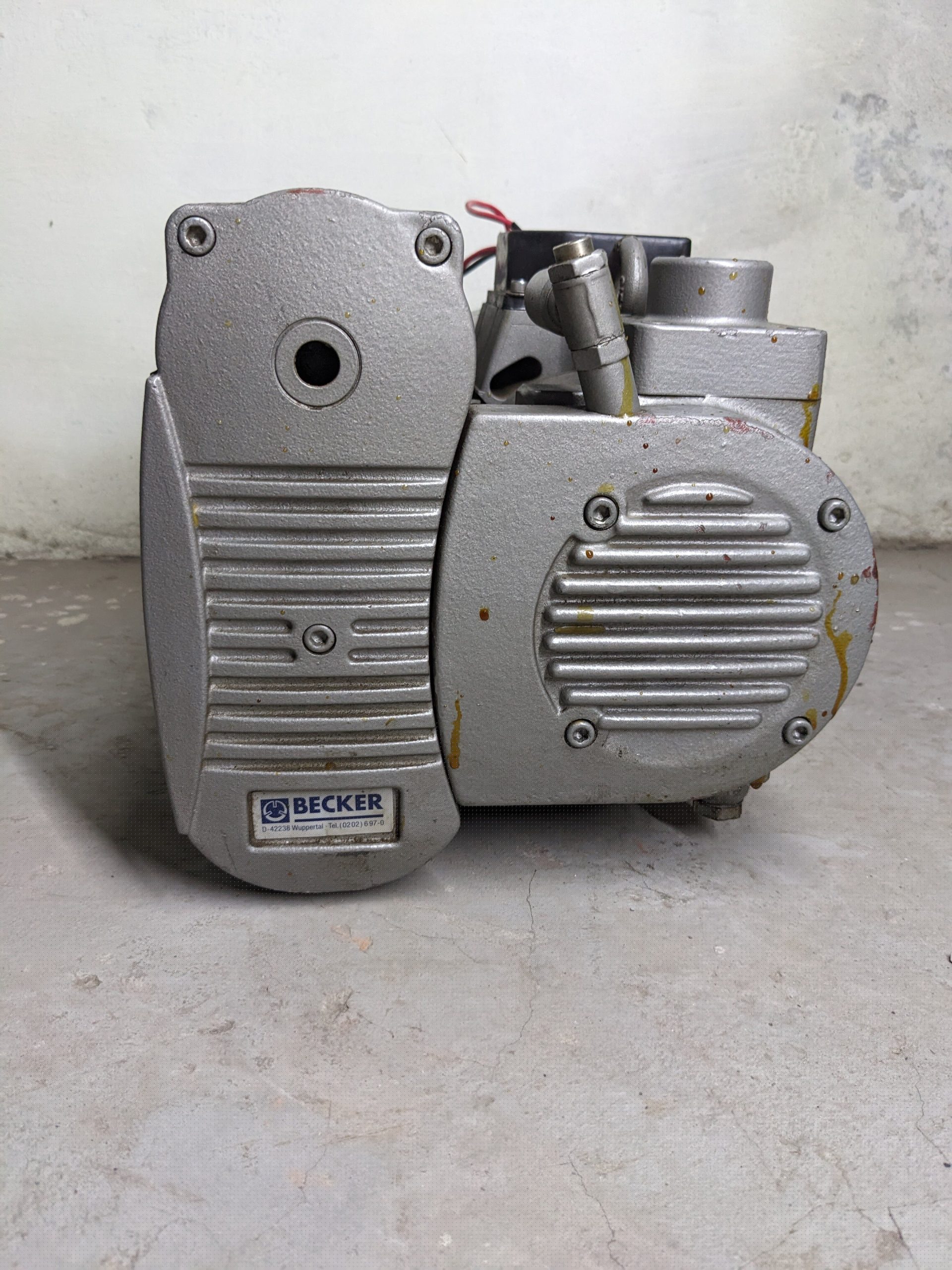 Becker u 4.40 Wuppertal Vacuum Pump - High Performance for Industrial ...