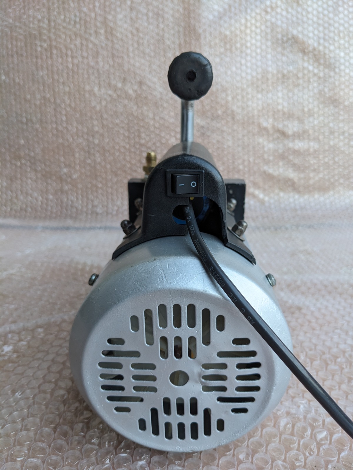 Compact 3CFM Vacuum Pump SALE! Efficient 1/4HP Perfect for Small Jobs ...
